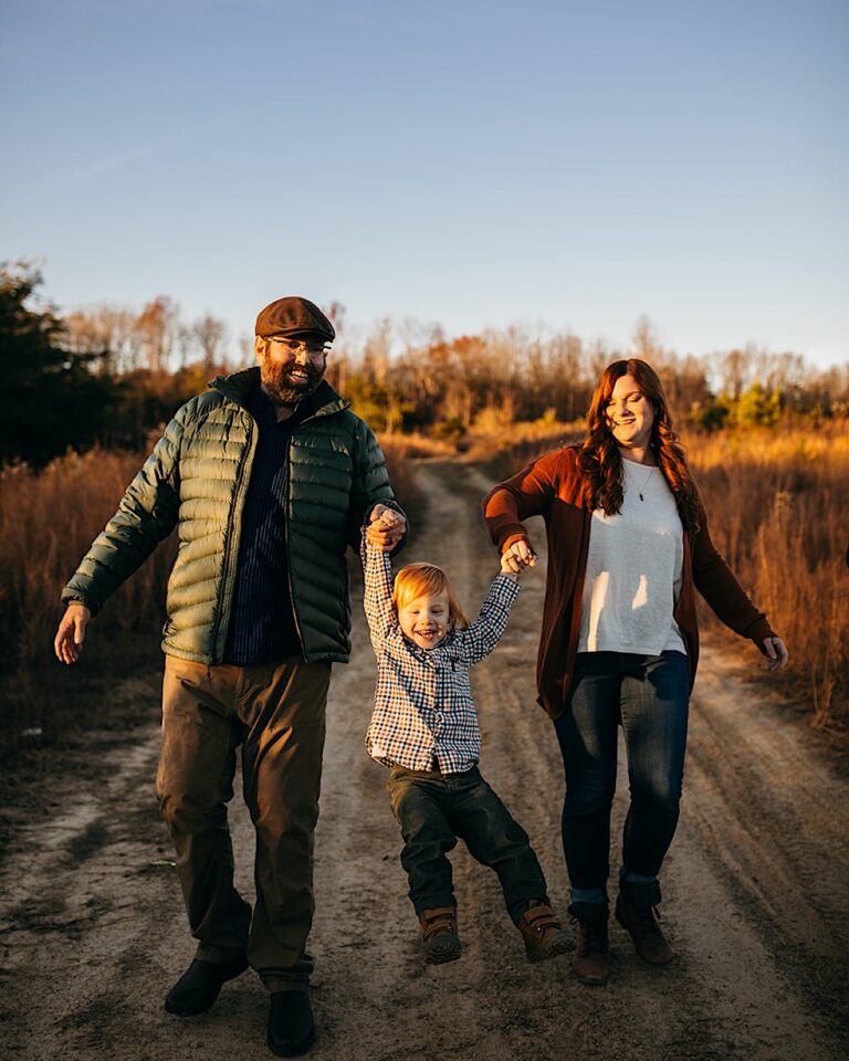 What to Wear For Family Photos - Our Ampersand Photography
